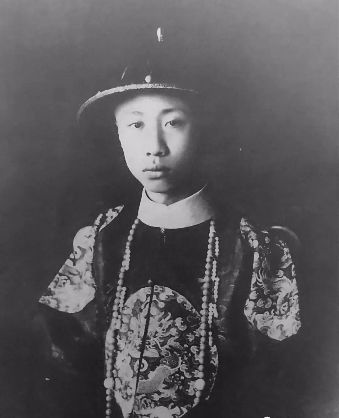 Prince Chun of Qing Dynasty - iNEWS