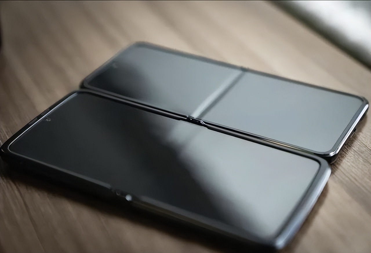 Is it suitable to play games with a folding screen?After the analysis ...