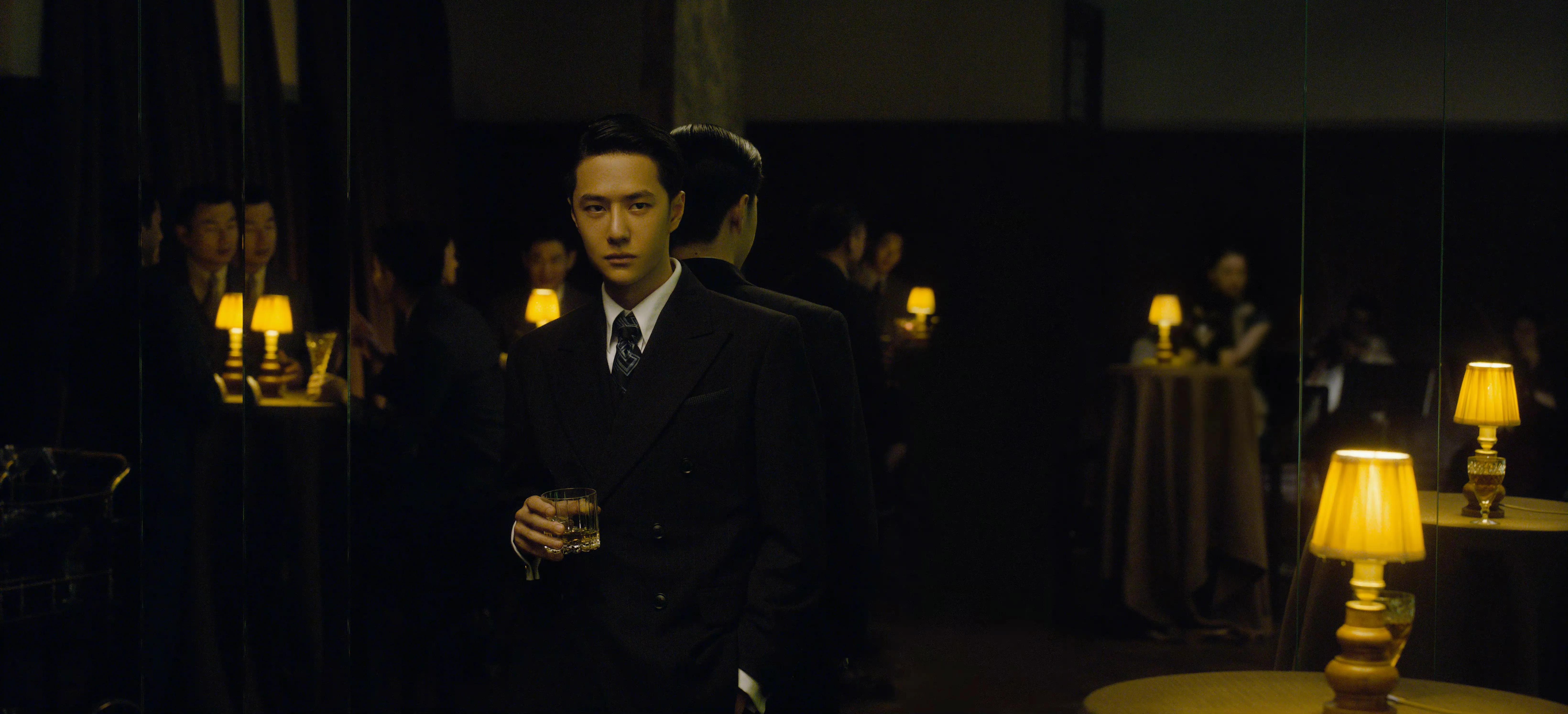 Liang Chaowei Wang Yibo montage suspense short film, the actor and the ...