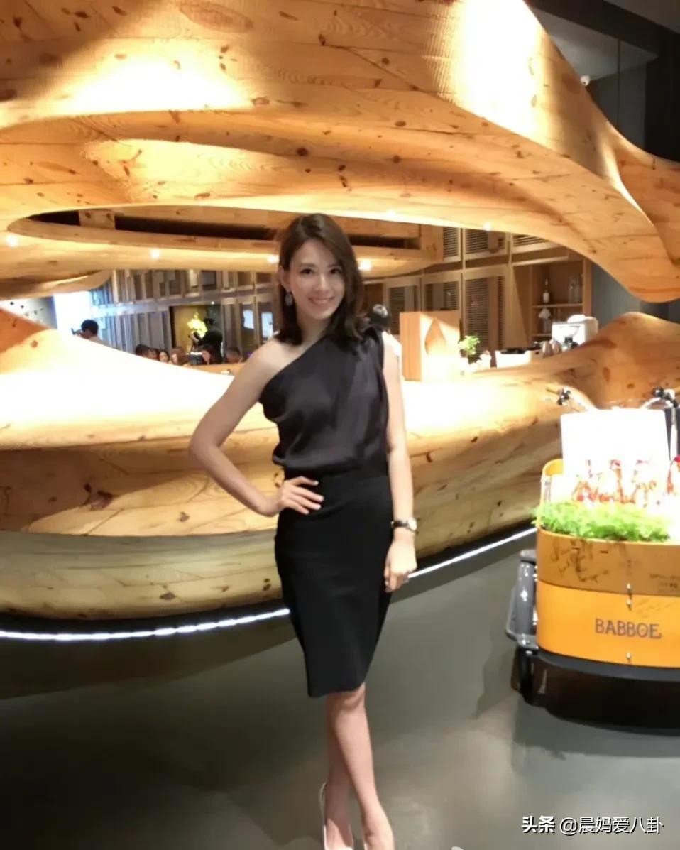 Fashion Lady Melody Yin Yue Fashionable Life - iNEWS