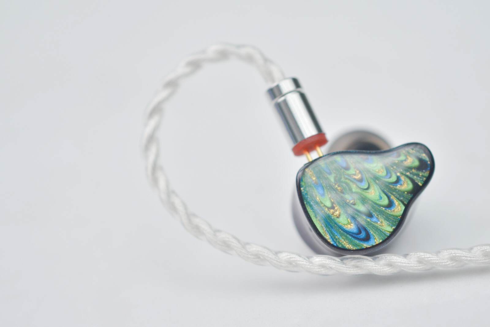 In terms of comprehensive strength, it can definitely stand shoulder to ...