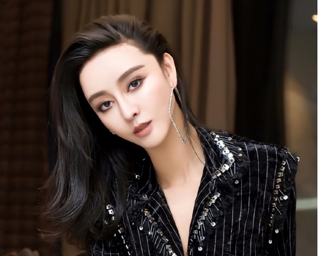 He Chengxi: After spending 8 million plastic surgery to become Fan ...