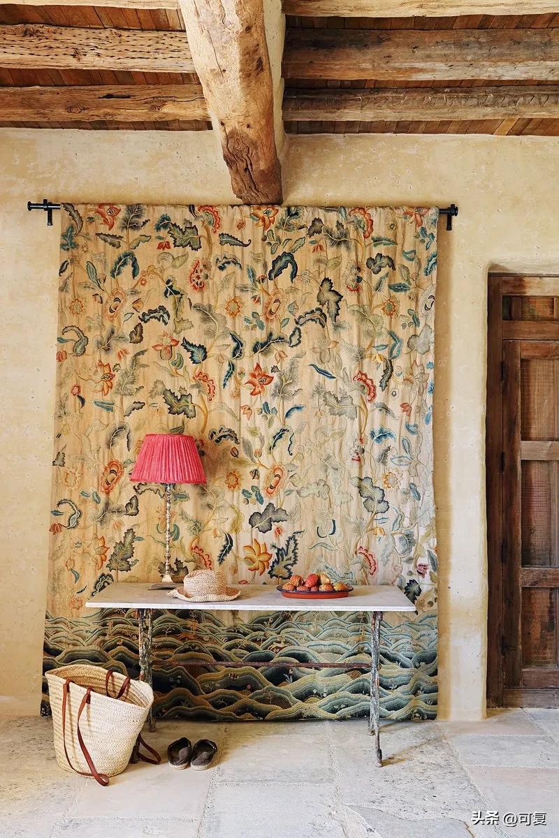 British decorator brings modern cool to an old farmhouse in Ibiza - iNEWS