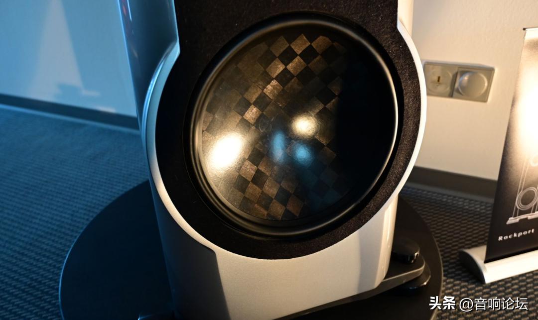 13-inch carbon fiber power: Rockport's flagship Orion speaker - iMedia