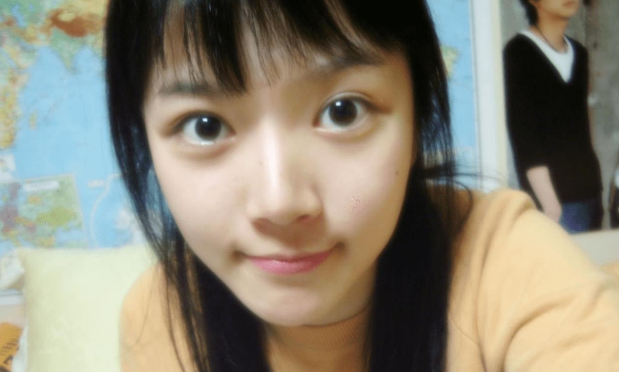 Original 19-banned movie about the post-85s Korean goddess Bae Seulgi who dedicated herself to ...