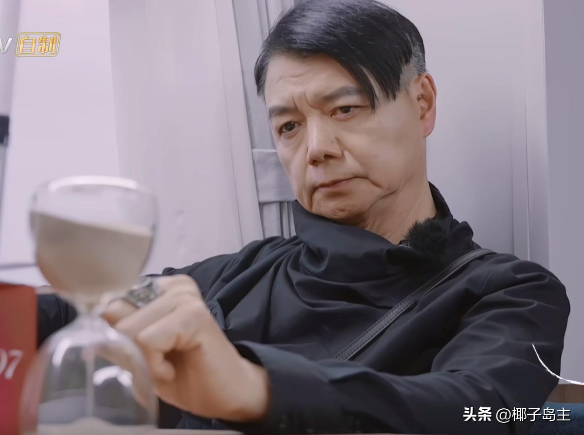 [Goodbye Lover] In the finale, Ai Wei and Lisa held hands again, and Ai ...