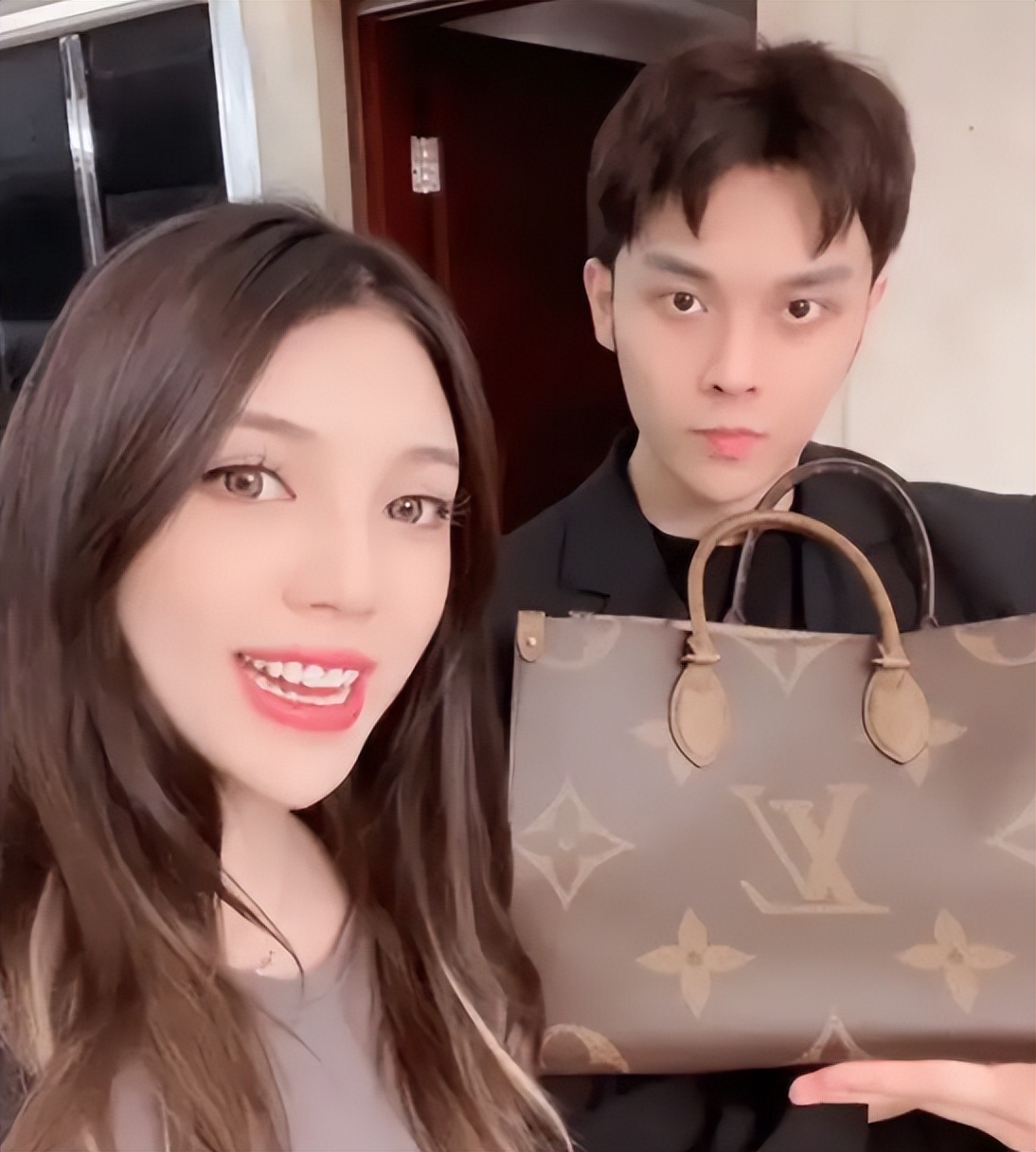 Ma Zexin cuddles intimately, Han Anran Liu Xinxin sleeps in marriage ...