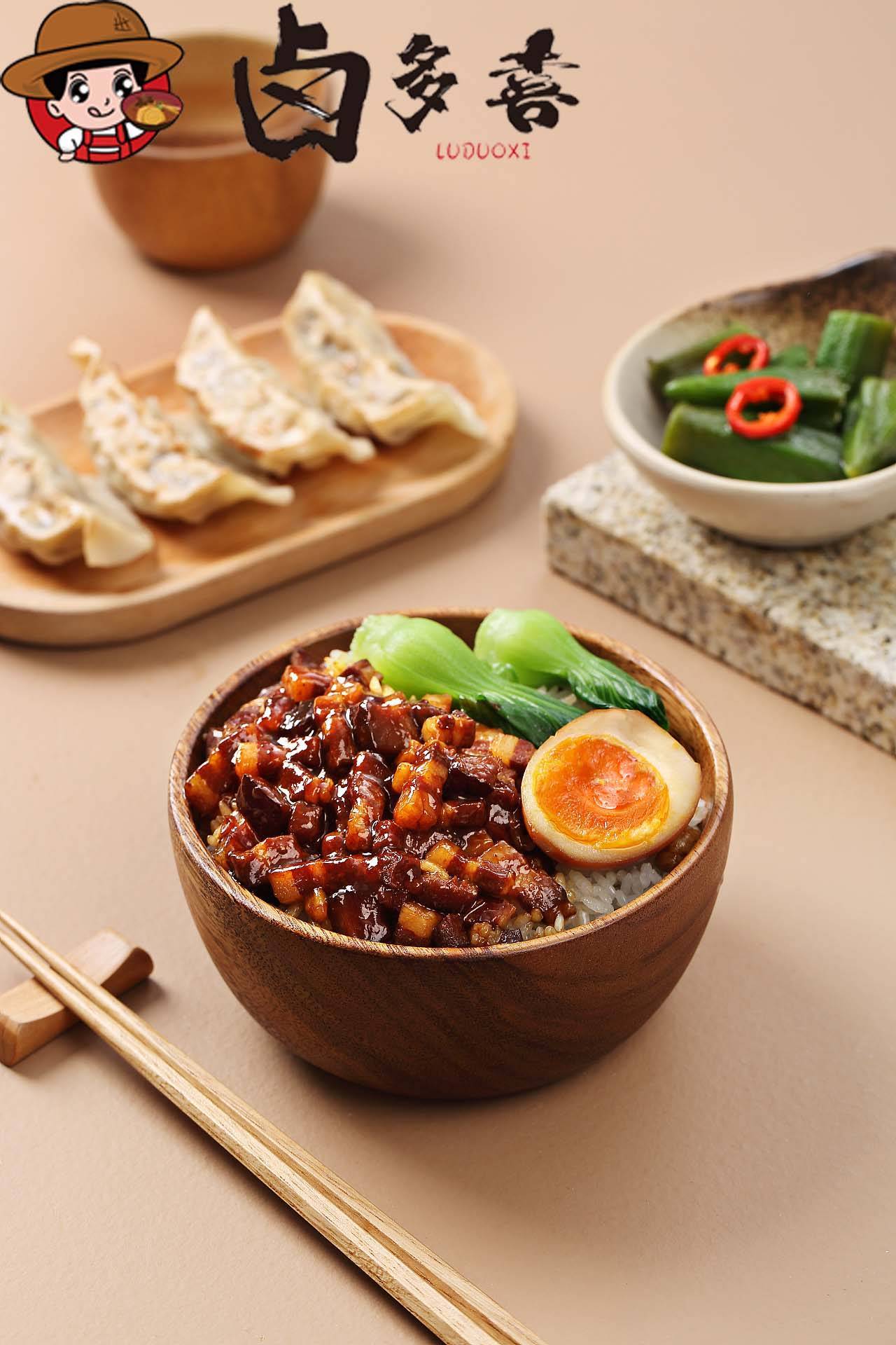 That restaurant carries the common memories of the Lu Duoxi family in ...