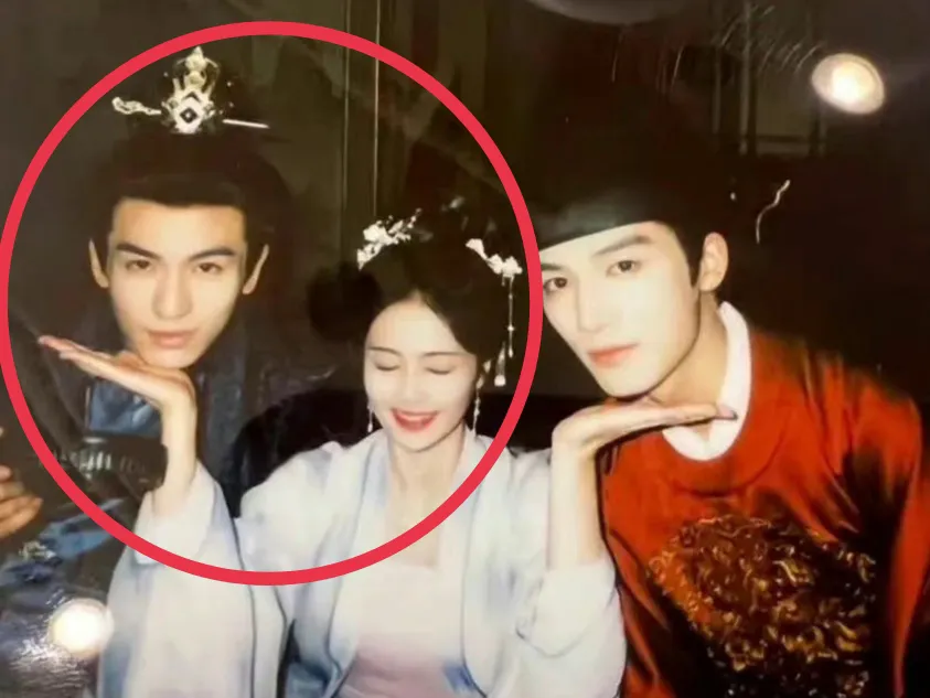 Zhang Linghe and Bailu's love affair was revealed: the scene of two large fans who are about to ...