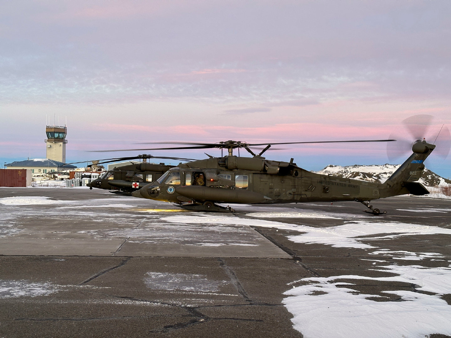 Black Hawk helicopters head to Scammon Bay for Operation Santa - iNEWS