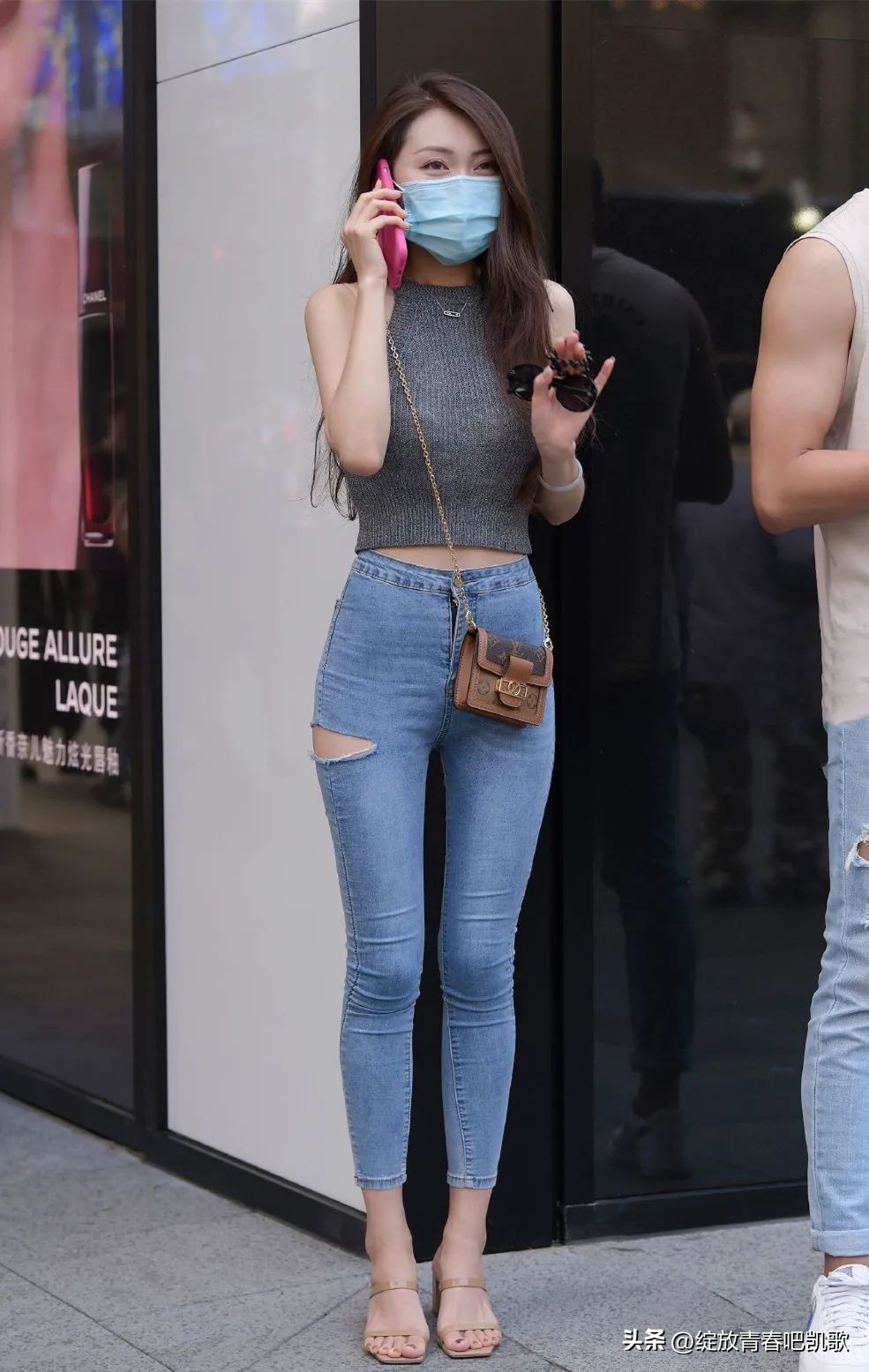 Smart and stylish outfits, attractive and fashionable - iNEWS