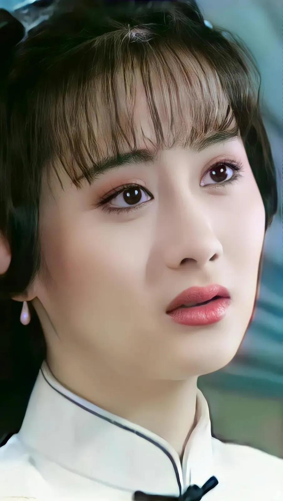 Back then, from "Plum Blossom Burn" to "Yilian Youmeng", I was really amazed by Chen Derong's ...