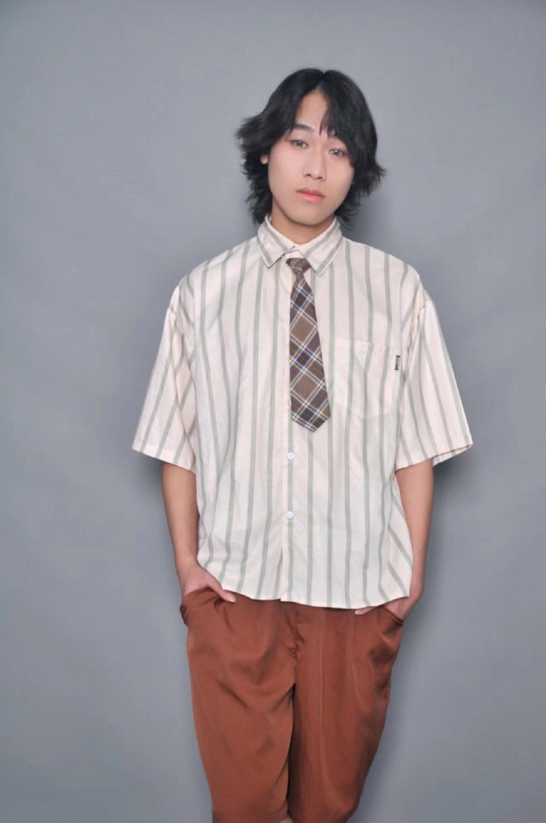 Model Hua Man Lou——Hua Man Lou performing a show for newcomers - iNEWS