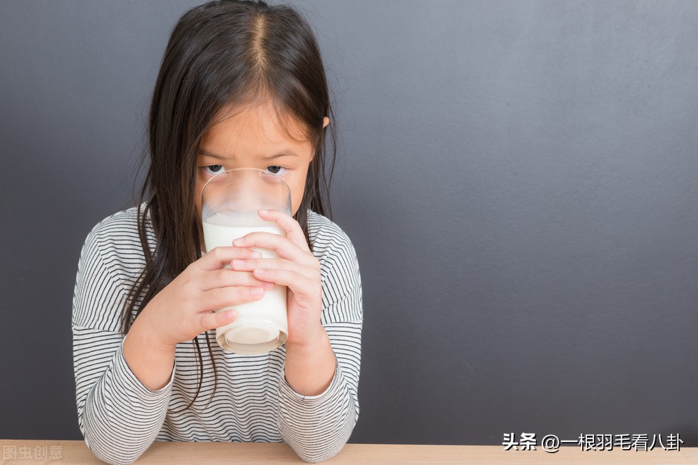 Why does the school order milk voluntarily with the meaning of ...