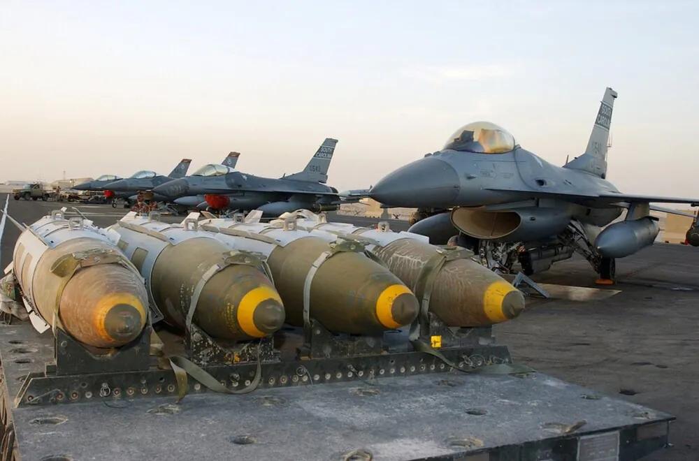 Precision-guided munitions! Ukraine to get US Joint Direct Attack ...