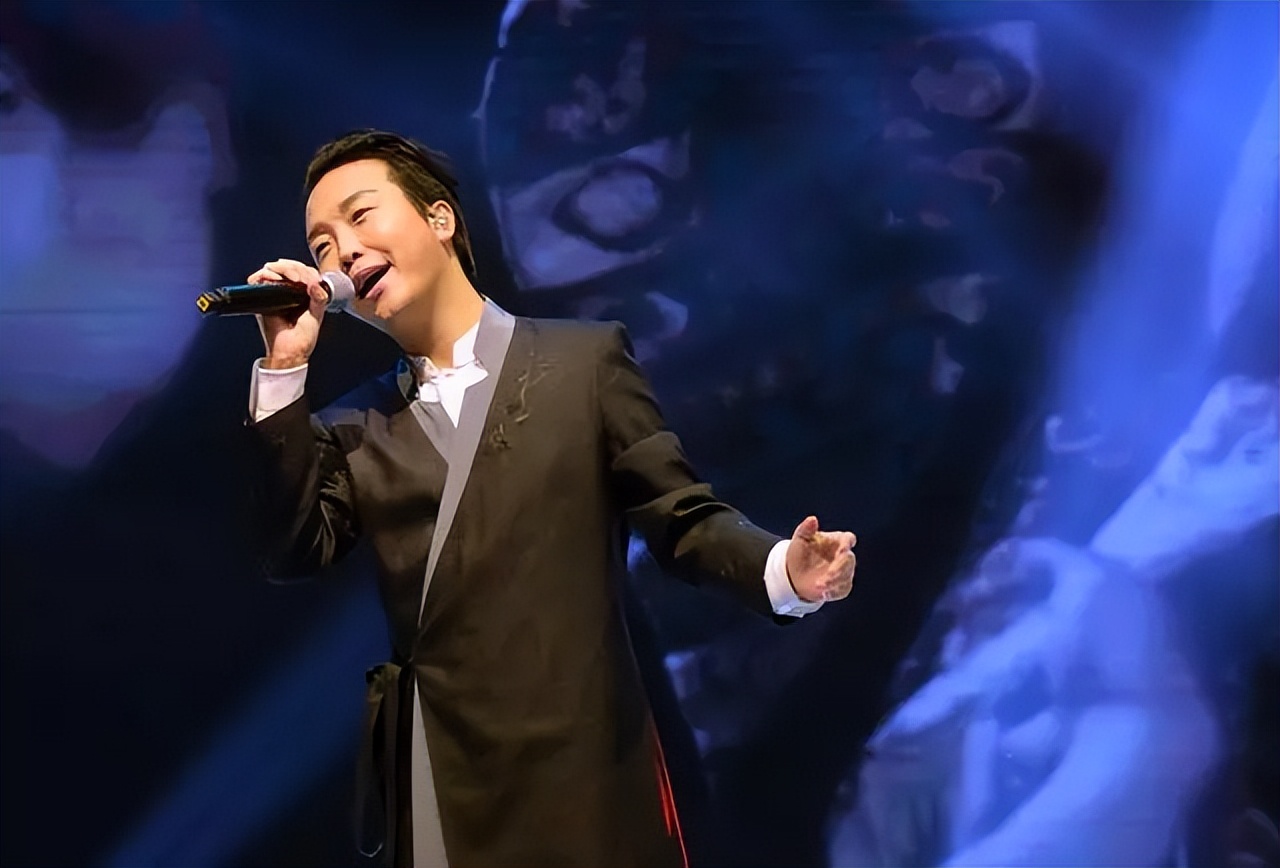 It's a pity that 44-year-old Li Yugang “fell off the altar” - iNEWS