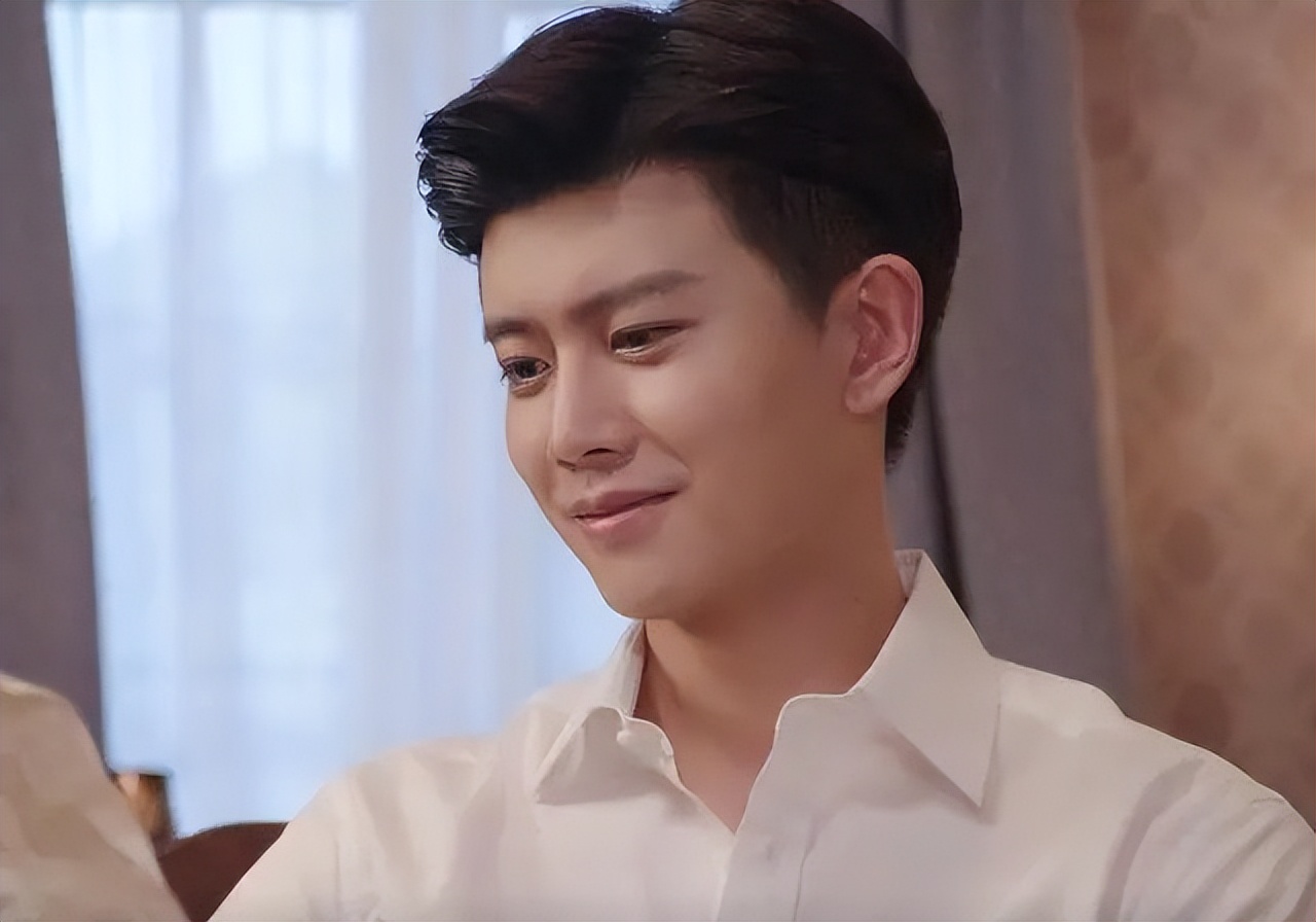Please: Ren Jialun's "Aunt Lu" laughs and laughs, but still can't cover ...