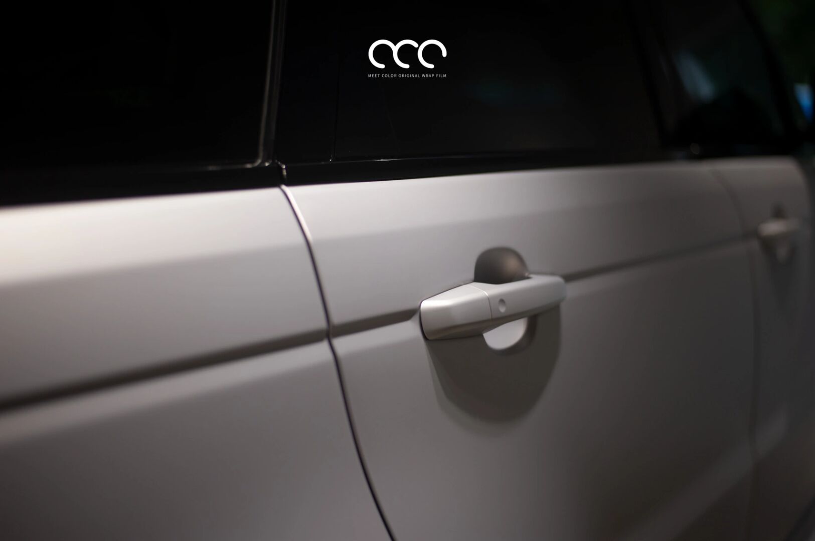 Diffuse color changing film super sub-moon silver, a color that is ...