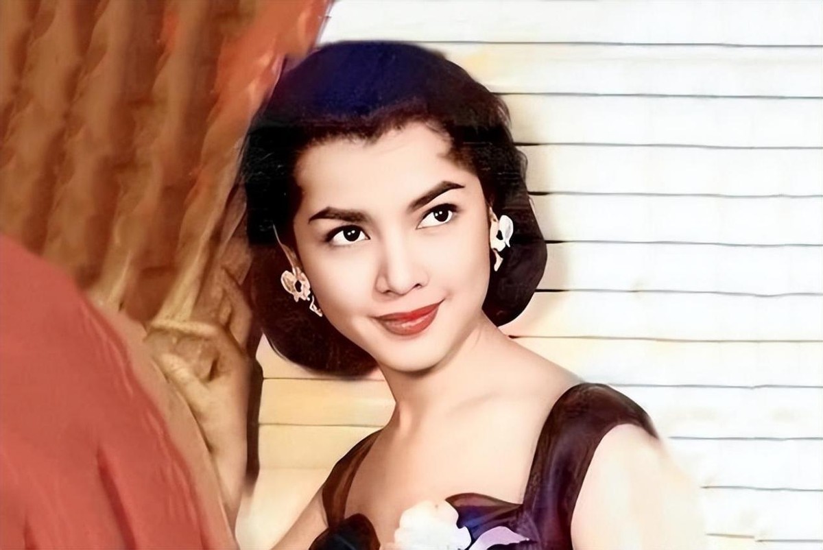 Chen Sisi, starring in "Three Smiles", committed suicide twice for her ...