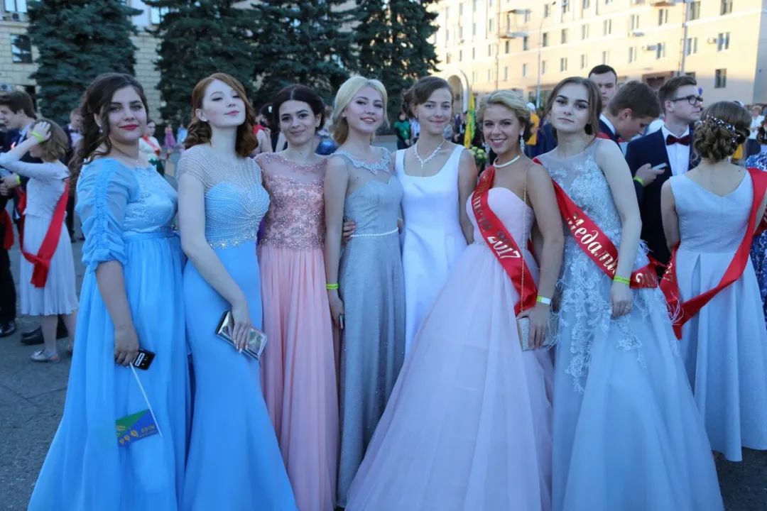 Graduation Party for Russian Teens 2021 - iNEWS