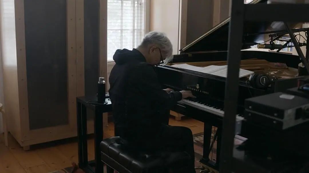 What do the homes of Ryuichi Sakamoto, Jay Chou, Troye Sivan and FKJ ...