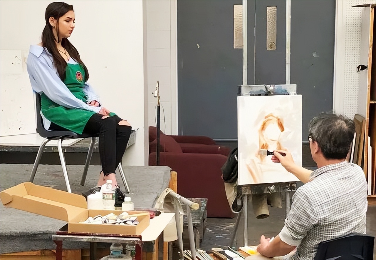 Leng Jun, China's first super-realist person, traveled to Europe for ...