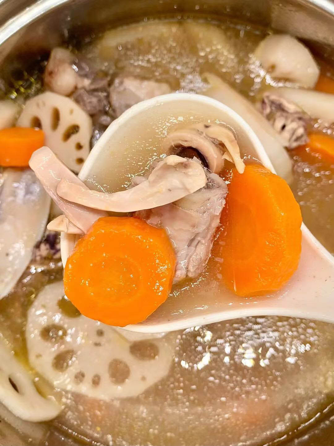 Blood and Liver Cuttlefish Soup - iNEWS