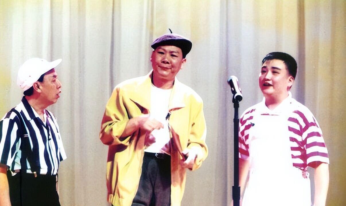 87-year-old Huang Junying suffered heavy blows one after another. He ...