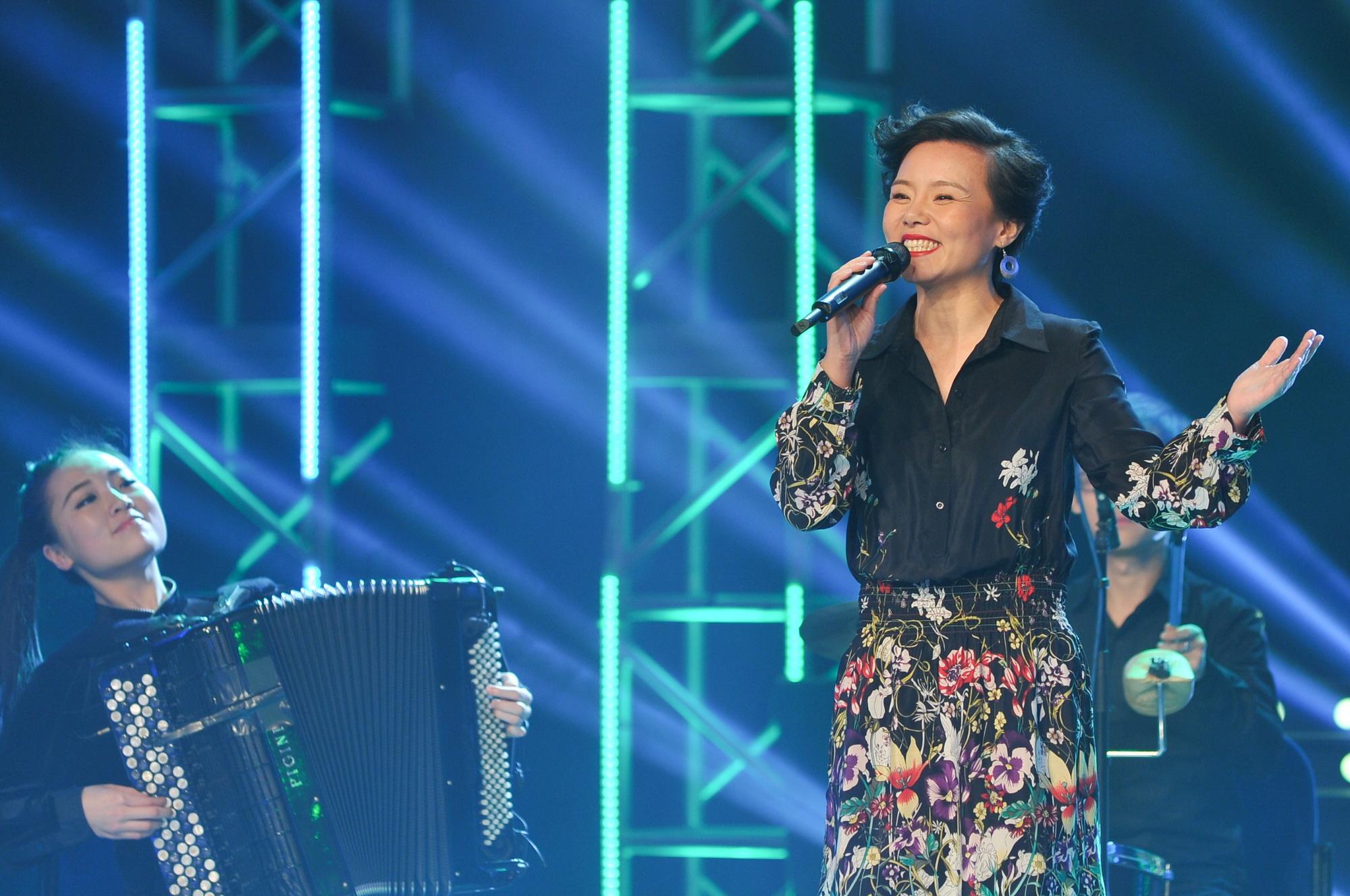 Gong Linna, other than Sister Lang, is using her voice to change this ...