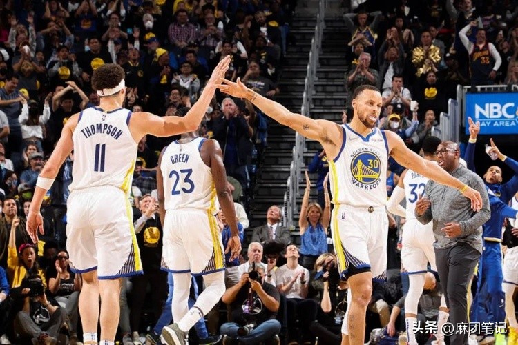 Ayton hasn't communicated with the head coach for too long?The sun's ...