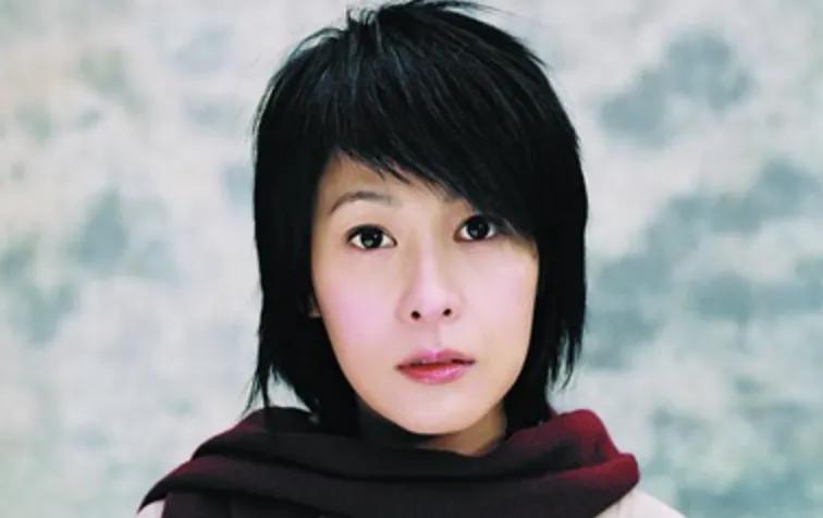 After marriage, Liu Ruoying, who lived in a separate house with her ...