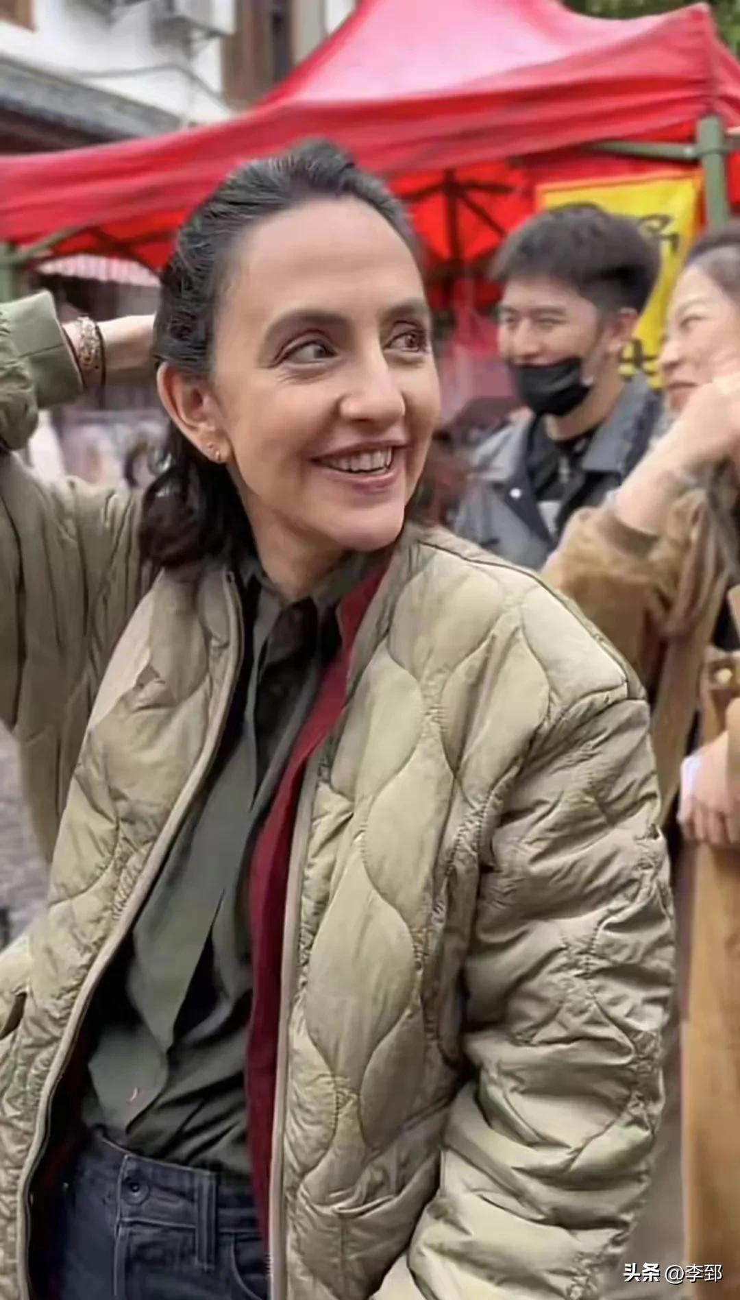 Liu Ye's 43-year-old French wife appeared in Dali and performed on the ...