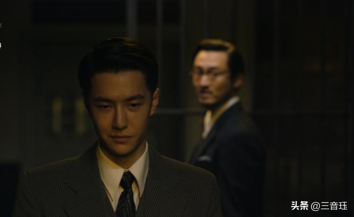 In the movie "Hidden Blade", Secretary Ye and Captain Wang eat ribs for ...