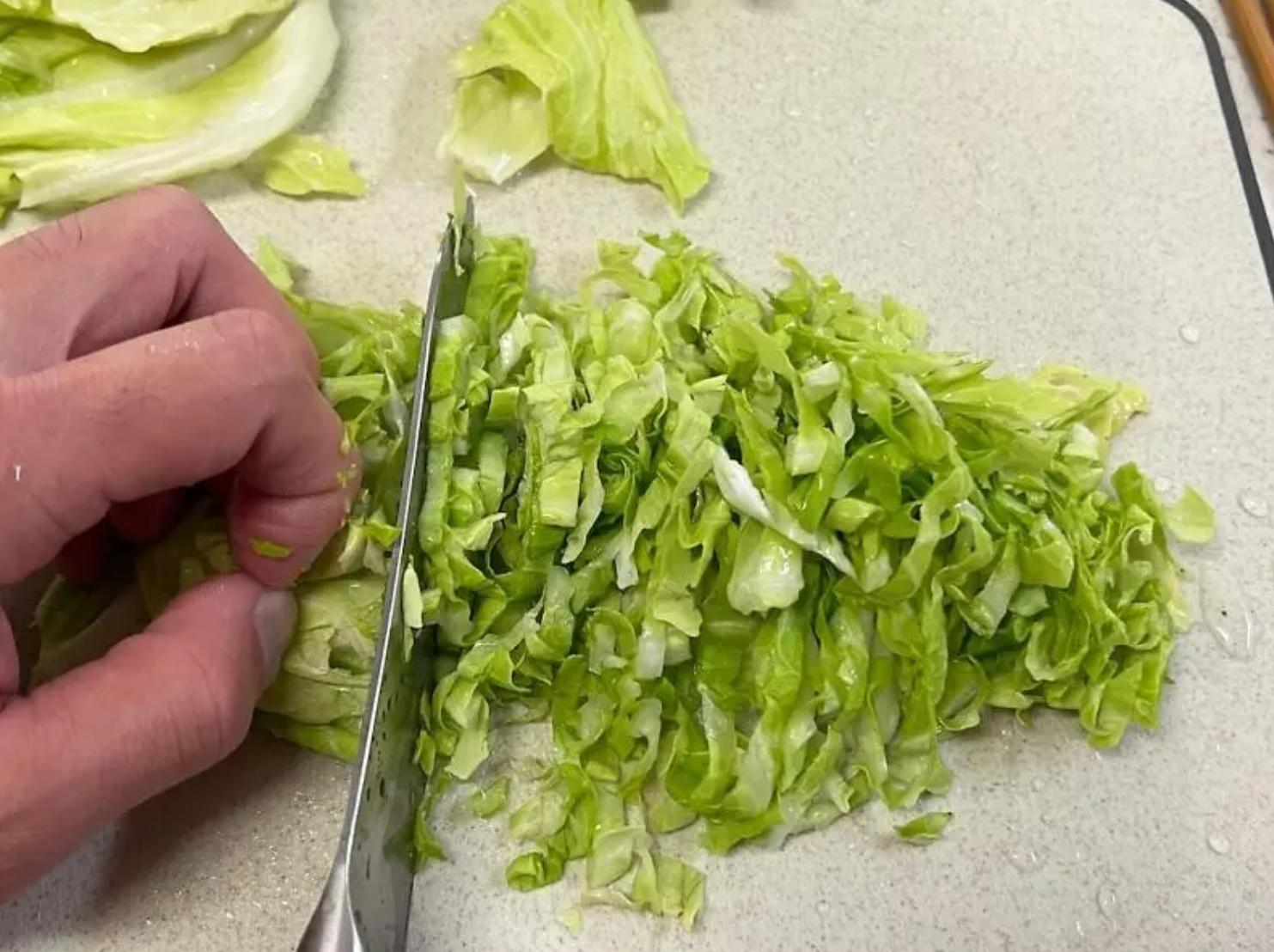 Delicious "cabbage pancake" made with plenty of cabbage! - iMedia