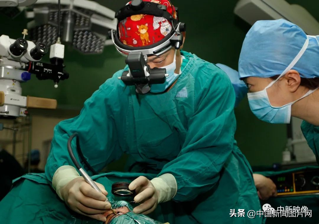 Chinese famous ophthalmologist - Wang Zhijun - iNEWS