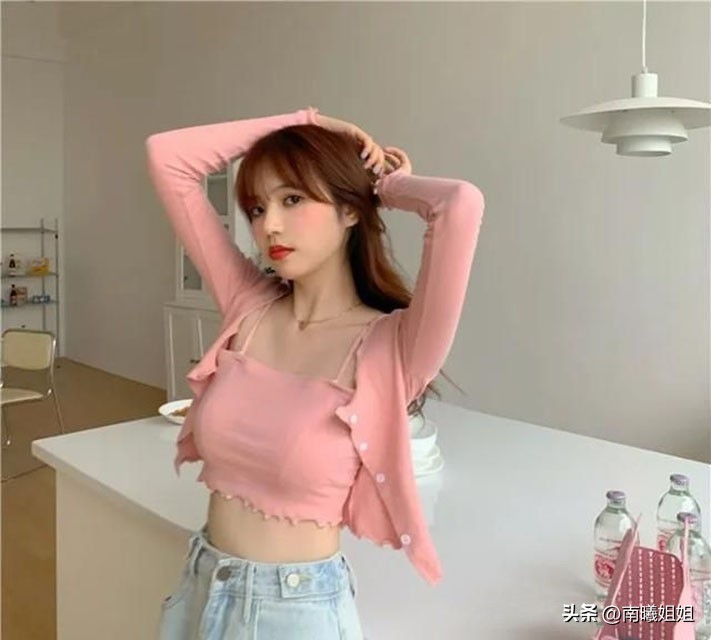 Wear wide-leg pants this spring, don't match shirts anymore! It is more ...