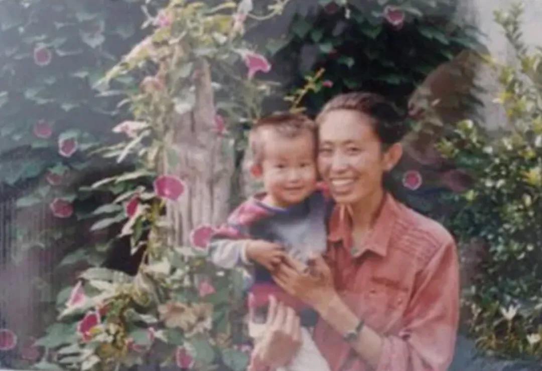 Jiang Ge's mother: Please don't be my life mentor - iNEWS