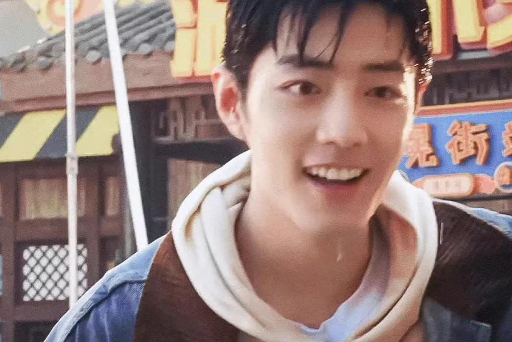 With Xiao Zhan's embrace, the ratings of "Scorching Sun with Me" went ...