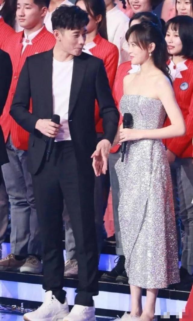 Tang Yan's 38-year-old photo was exposed, just like a little girl, Tang ...