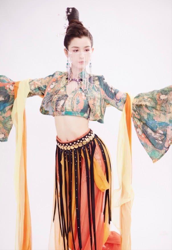 Hanikzi is really a blast!When she danced in Dunhuang costume, the ...