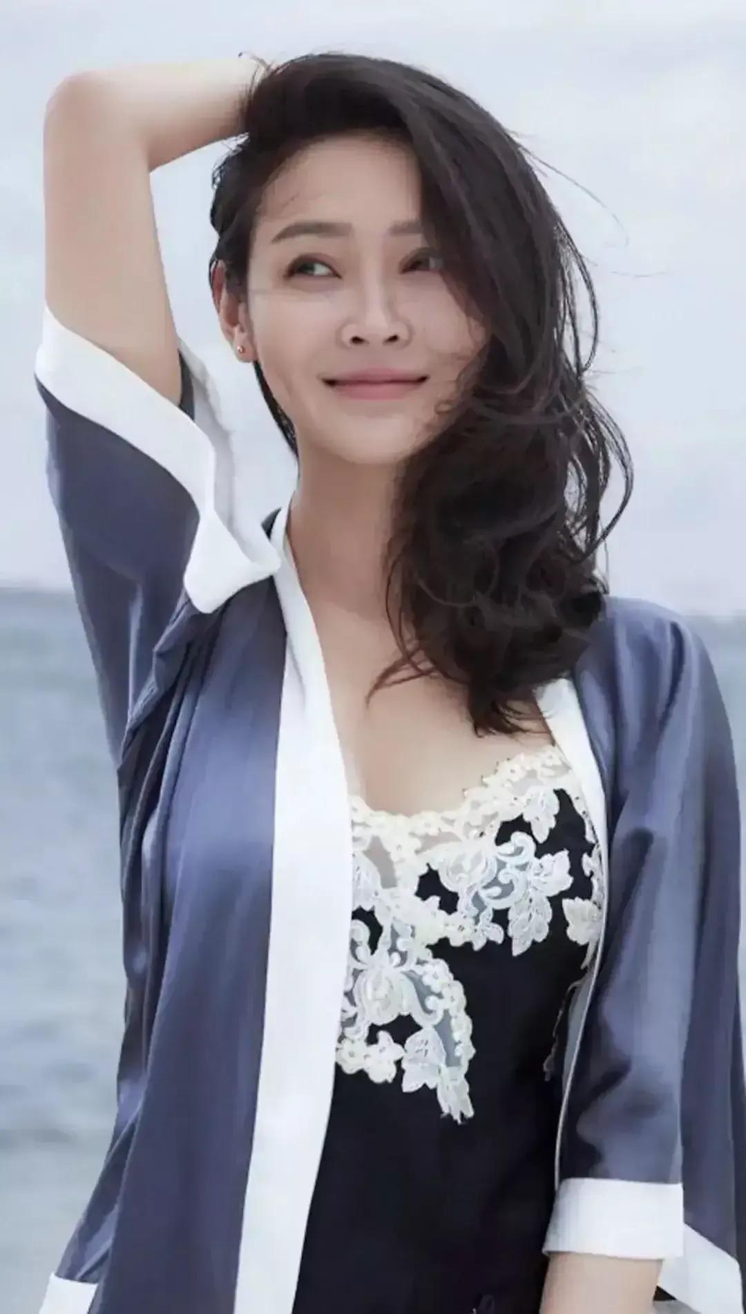 Who is it with Yu Ming? - iNEWS