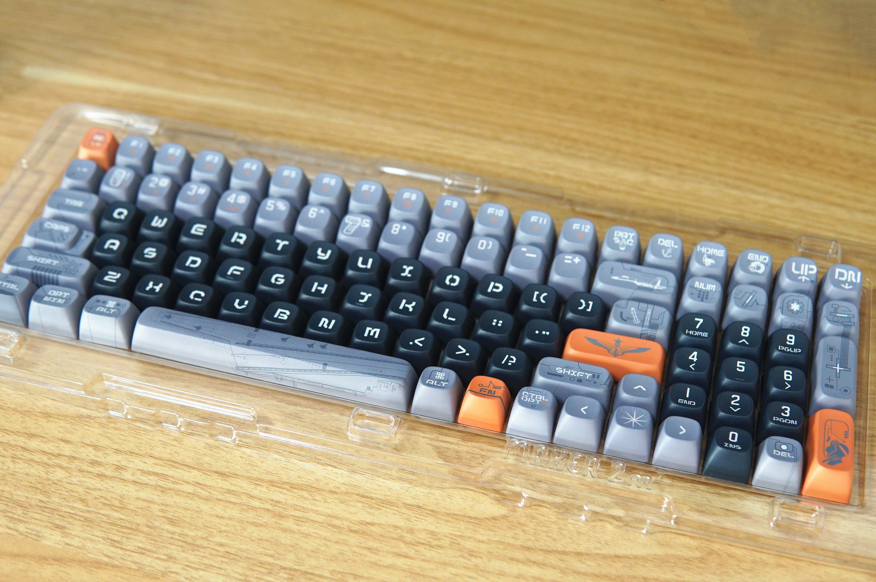 Lofree Xiaoqiaoliang "Ship", the first domestic aircraft carrier theme ...