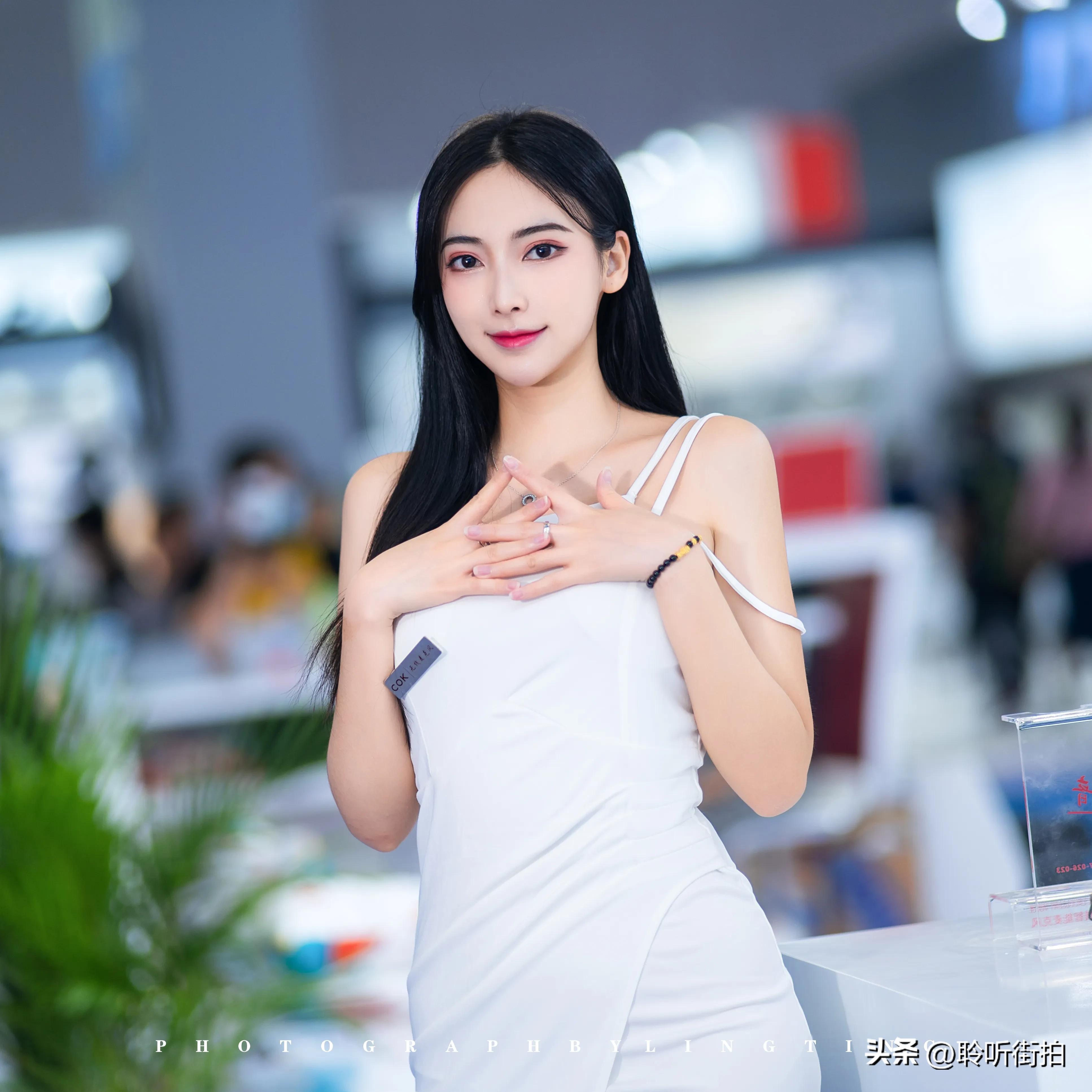 Sister Yanfang who is cold outside and hot inside - iNEWS