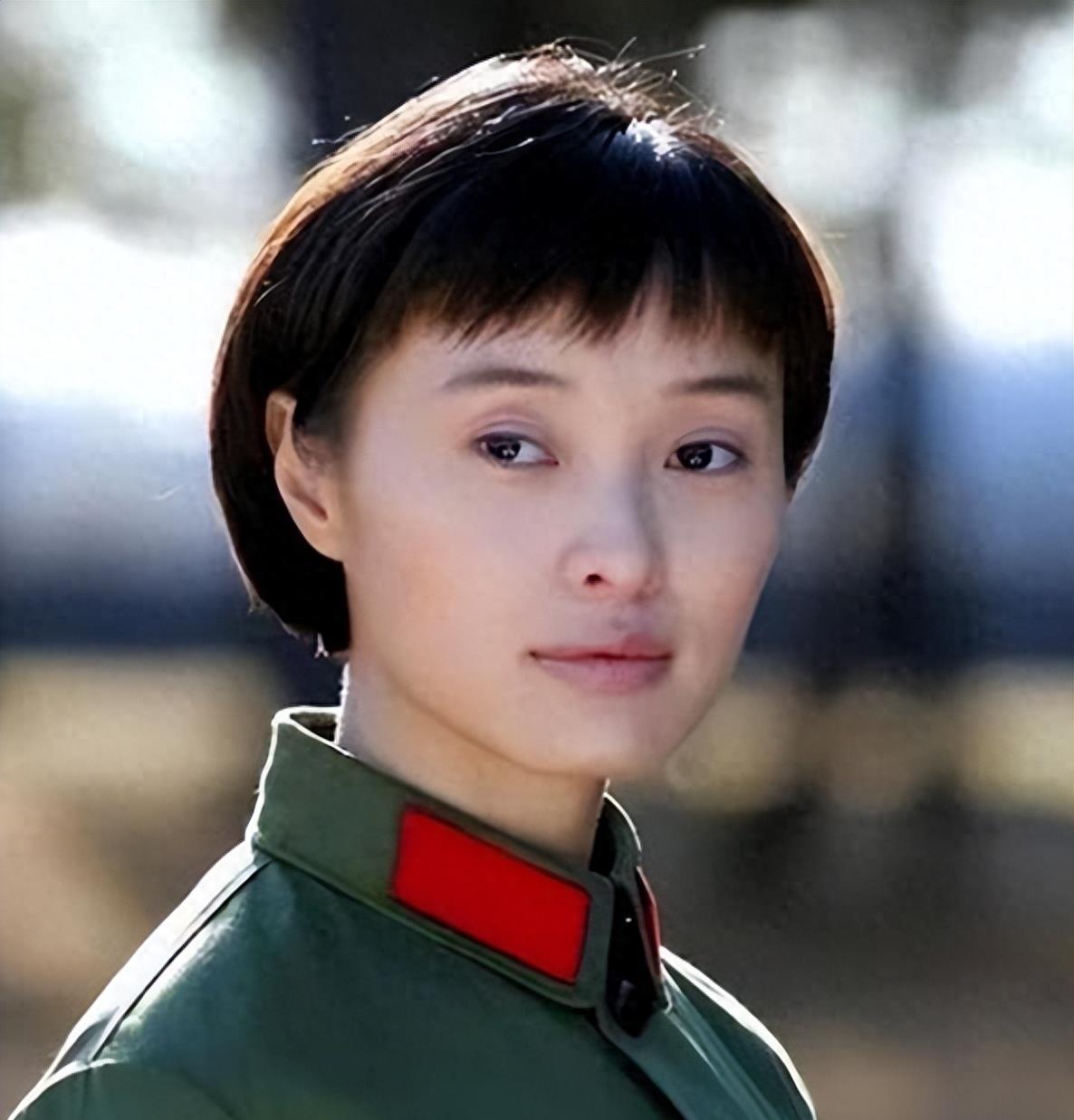 51-year-old Wu Yue once generously posted travel photos with her ...