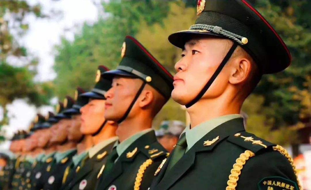 A big move involving the whole army!The PLA's individual equipment has ...