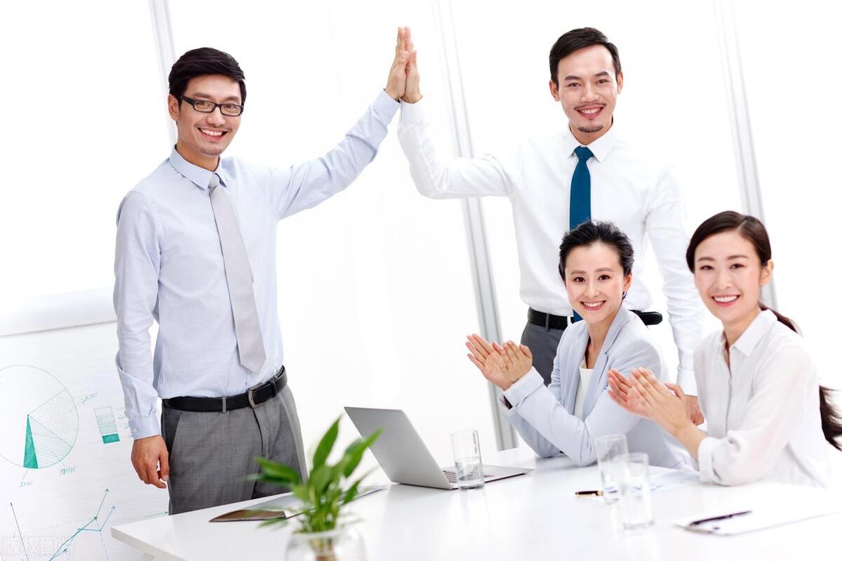 When you meet such an employee, just have fun secretly - iNEWS