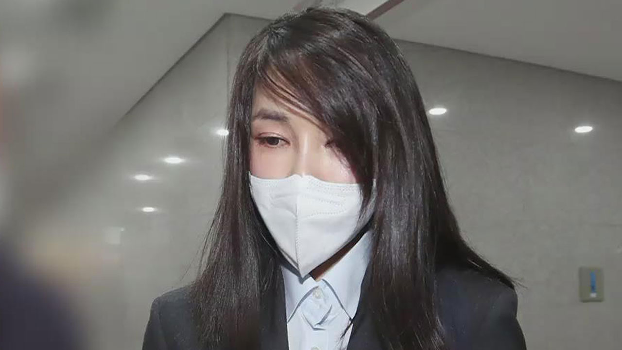 South Korea's new first lady is hot!The 49-year-old is still so tender ...