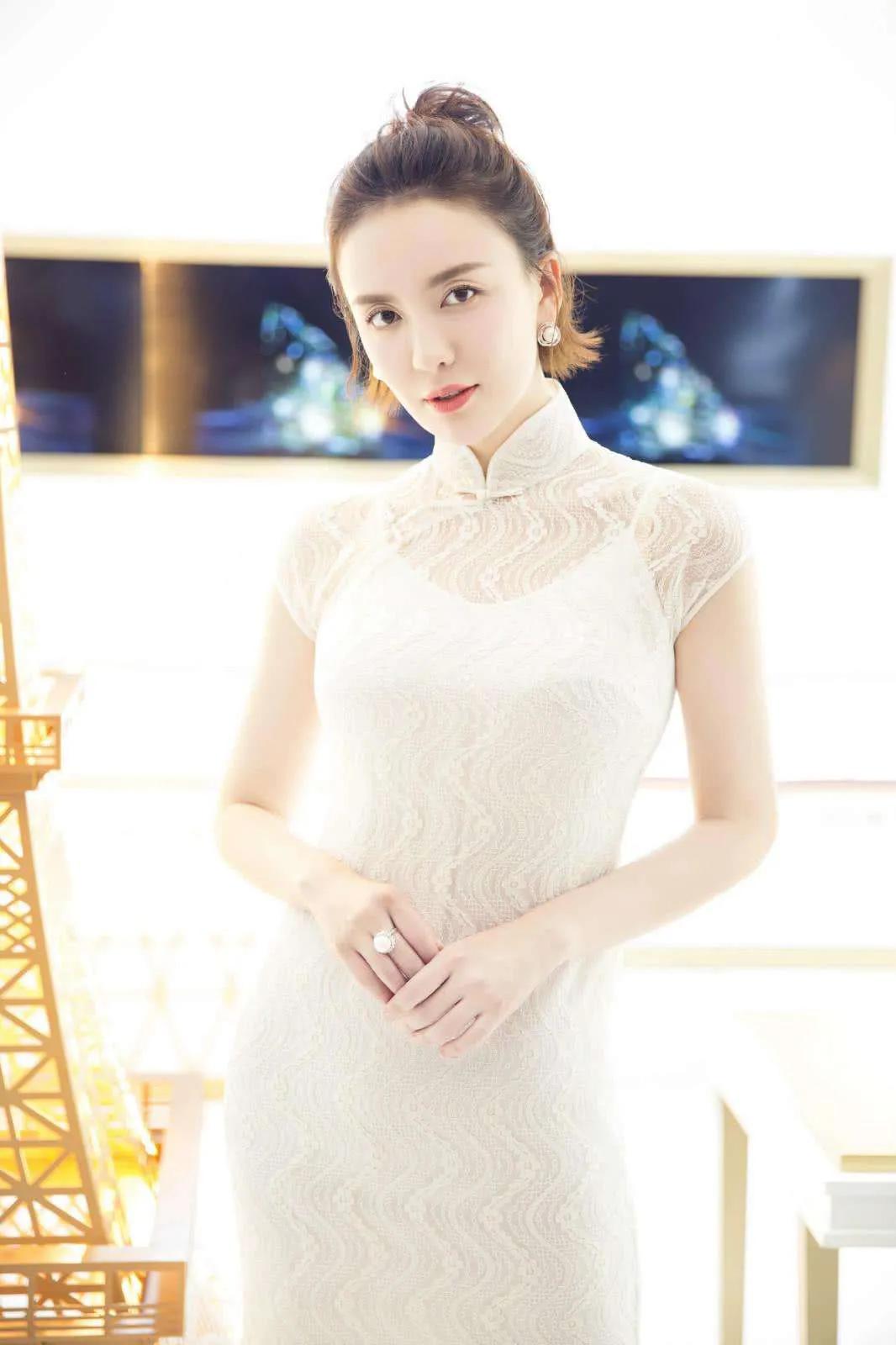 Jiarong Lv: beautiful and gentle, quiet and elegant - iNEWS