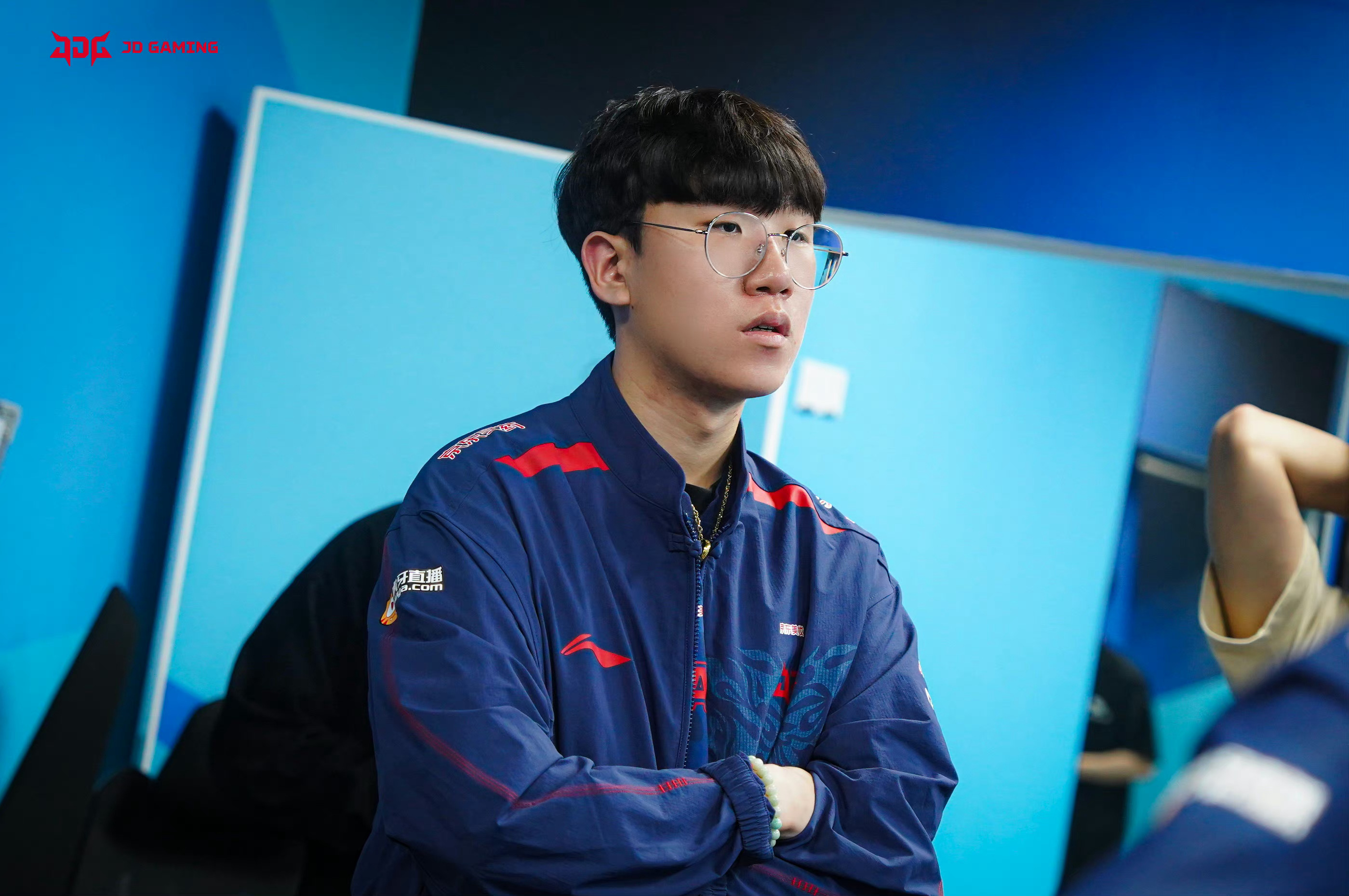 Besides Faker, in the current League of Legends e-sports circle, who ...