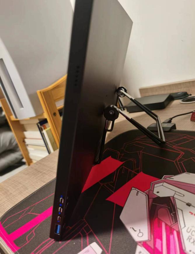 Play console games anytime, anywhere! Aiguan 4K Portable Screen ...